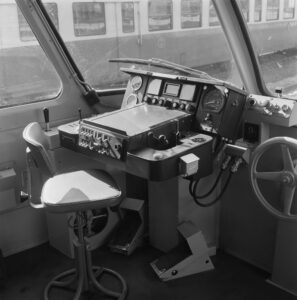 Cabine de conduite d’un élément à turbine à gaz (ETG). | Archives SNCF